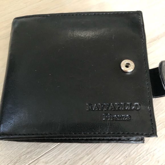Raffaello Firenze | Bags | Raffaello Firenze Italian Bifold Leather ...